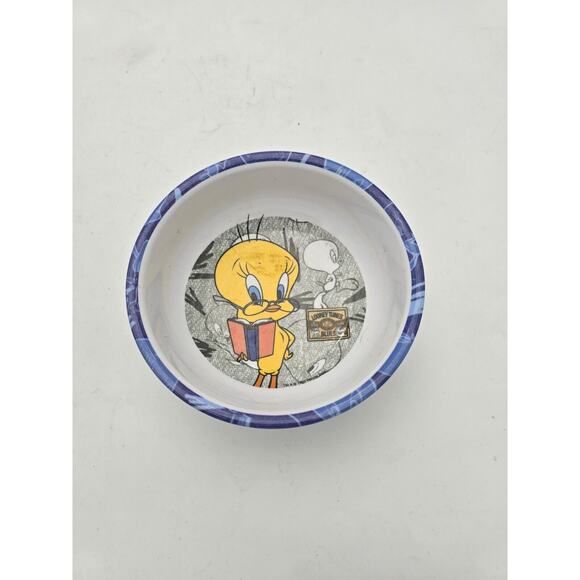 Warner Bros. | Other | Looney Tunes Tweety Plate 995 Plastic Bugs Bunny ...
